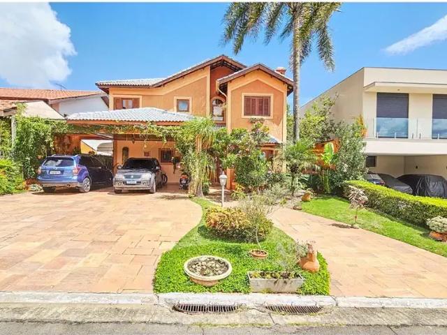 Casa / Sobrado para Venda em Santana de Parnaíba/SP Alphaville 4 Quartos