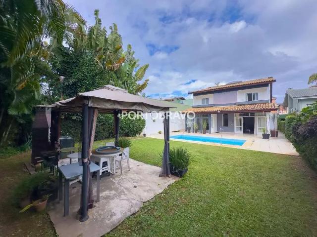Casa / Sobrado para Venda em Santana de Parnaíba/SP Alphaville 4 Quartos