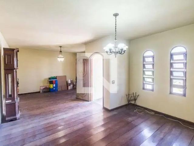 Casa / Sobrado para Venda em Santana de Parnaíba/SP Alphaville 4 Quartos
