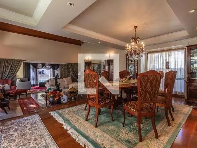 Casa / Sobrado para Venda em Santana de Parnaíba/SP Alphaville 4 Quartos
