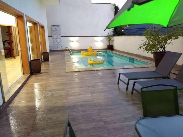 Casa / Sobrado para Venda em Santana de Parnaíba/SP Alphaville 4 Quartos
