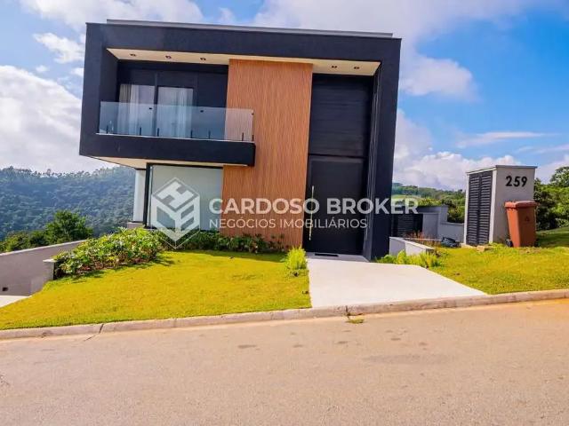 Casa / Sobrado para Venda em Santana de Parnaíba/SP Alphaville 4 Quartos