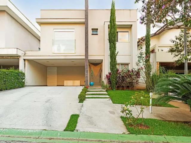 Casa / Sobrado para Venda em Santana de Parnaíba/SP Alphaville 4 Quartos