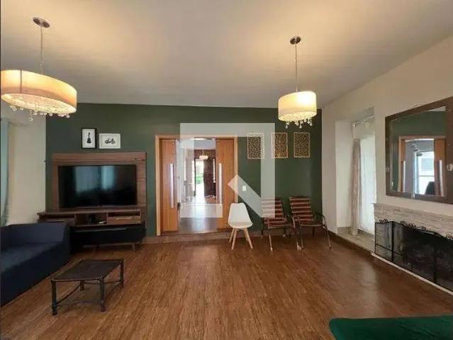 Casa / Sobrado para Venda em Santana de Parnaíba/SP Alphaville 4 Quartos