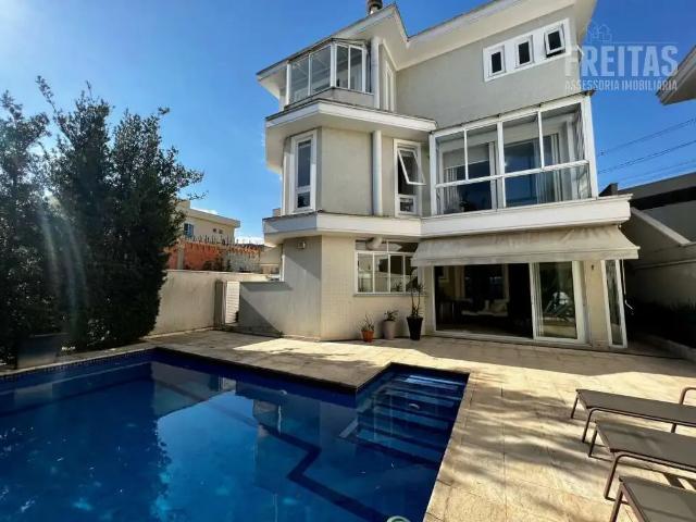 Casa / Sobrado para Venda em Santana de Parnaíba/SP Alphaville 4 Quartos