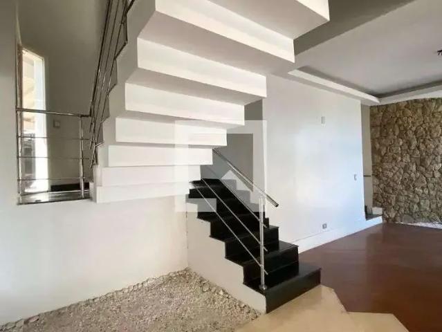 Casa / Sobrado para Venda em Santana de Parnaíba/SP Alphaville 4 Quartos