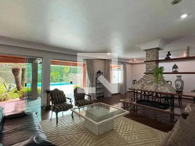 Casa / Sobrado para Venda em Santana de Parnaíba/SP Alphaville 4 Quartos