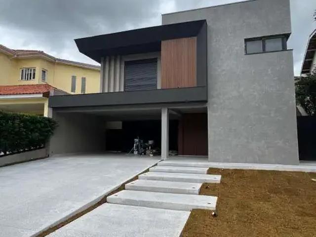 Casa / Sobrado para Venda em Santana de Parnaíba/SP Alphaville 4 Quartos