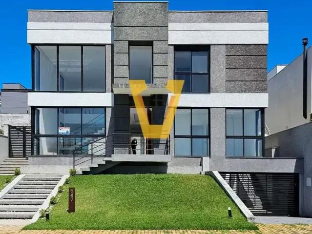 Casa / Sobrado para Venda em Santana de Parnaíba/SP Alphaville 4 Quartos