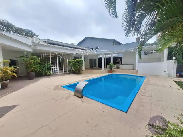 Casa / Sobrado para Venda em Santana de Parnaíba/SP Alphaville 4 Quartos