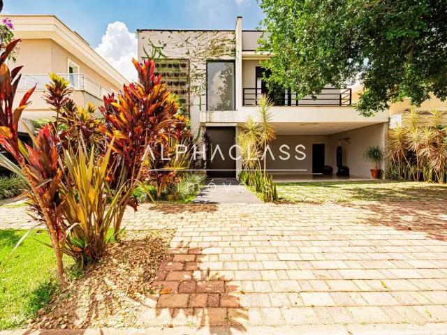 Casa / Sobrado para Venda em Santana de Parnaíba/SP Alphaville 4 Quartos