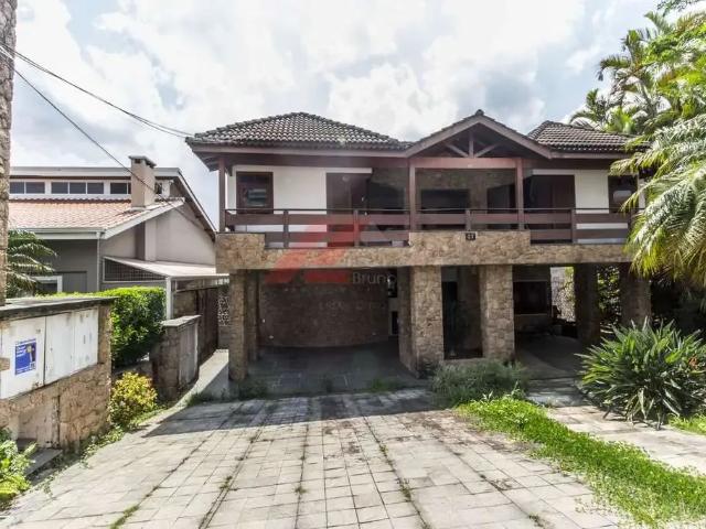 Casa / Sobrado para Venda em Santana de Parnaíba/SP Alphaville 4 Quartos