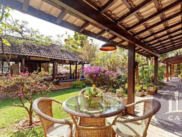 Casa / Sobrado para Venda em Santana de Parnaíba/SP Alphaville 4 Quartos