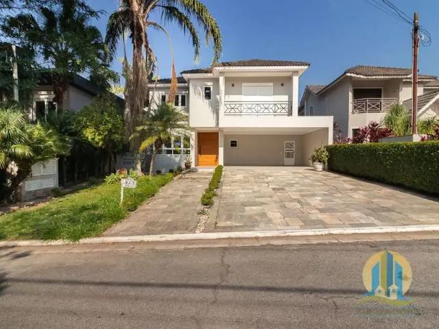 Casa / Sobrado para Venda em Santana de Parnaíba/SP Alphaville 4 Quartos
