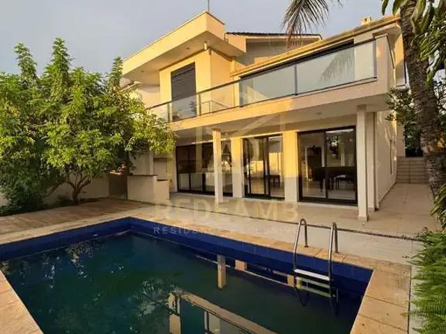 Casa / Sobrado para Venda em Santana de Parnaíba/SP Alphaville 4 Quartos
