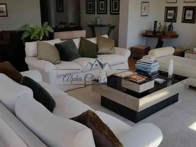 Casa / Sobrado para Venda em Santana de Parnaíba/SP Alphaville 4 Quartos
