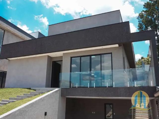 Casa / Sobrado para Venda em Santana de Parnaíba/SP Alphaville 4 Quartos