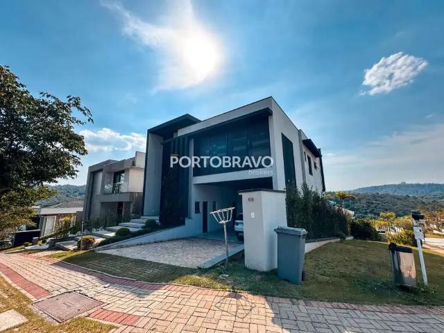 Casa / Sobrado para Venda em Santana de Parnaíba/SP Alphaville 4 Quartos