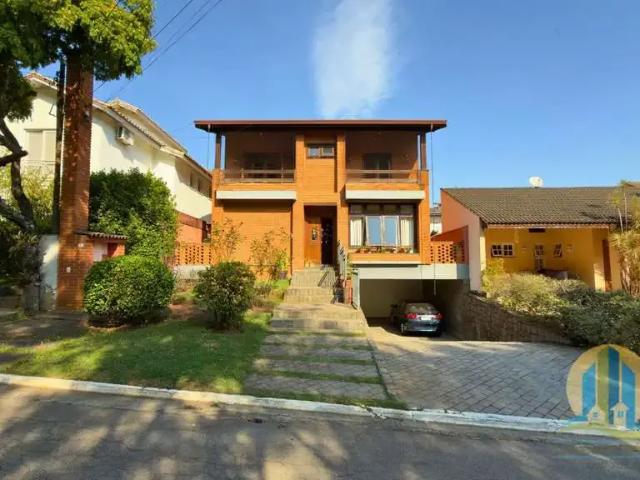 Casa / Sobrado para Venda em Santana de Parnaíba/SP Alphaville 4 Quartos