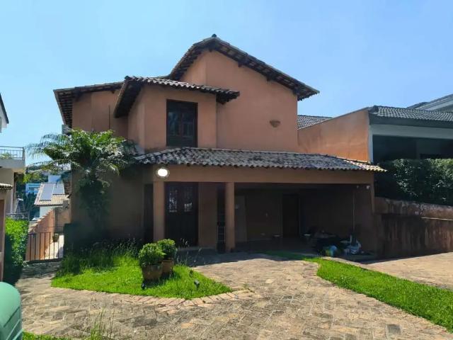 Casa / Sobrado para Venda em Santana de Parnaíba/SP Alphaville 4 Quartos