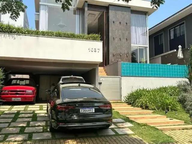 Casa / Sobrado para Venda em Santana de Parnaíba/SP Alphaville 4 Quartos