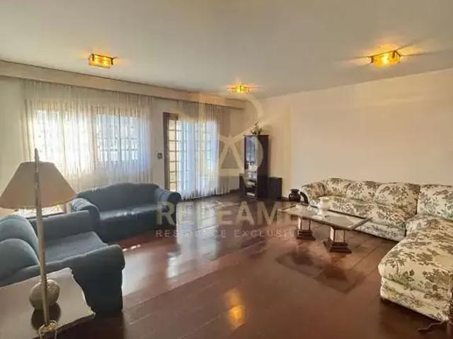 Casa / Sobrado para Venda em Santana de Parnaíba/SP Alphaville 4 Quartos