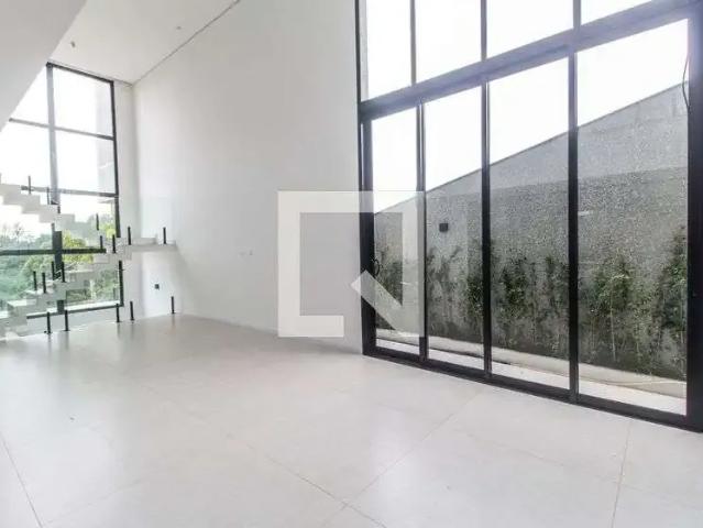 Casa / Sobrado para Venda em Santana de Parnaíba/SP Alphaville 4 Quartos