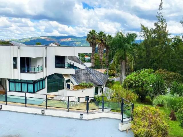 Casa / Sobrado para Venda em Santana de Parnaíba/SP Alphaville 4 Quartos