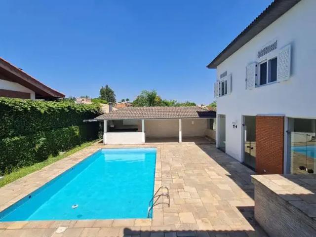 Casa / Sobrado para Venda em Santana de Parnaíba/SP Alphaville 4 Quartos