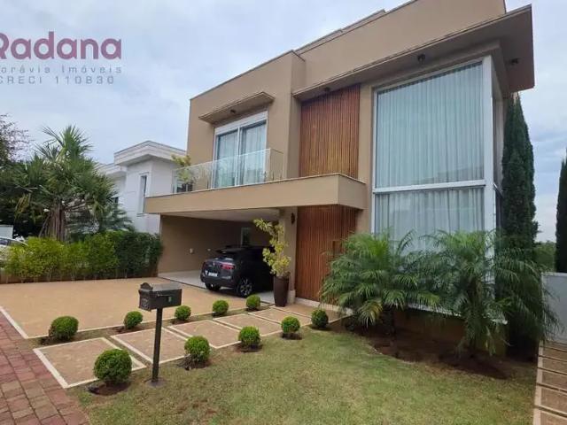 Casa / Sobrado para Venda em Santana de Parnaíba/SP Alphaville 4 Quartos