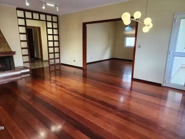 Casa / Sobrado para Venda em Santana de Parnaíba/SP Alphaville 4 Quartos