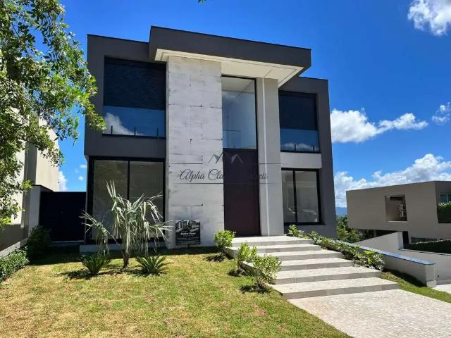 Casa / Sobrado para Venda em Santana de Parnaíba/SP Alphaville 4 Quartos