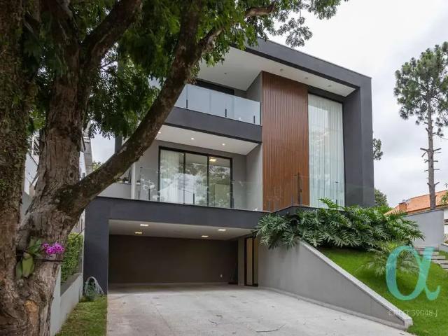 Casa / Sobrado para Venda em Santana de Parnaíba/SP Alphaville 4 Quartos