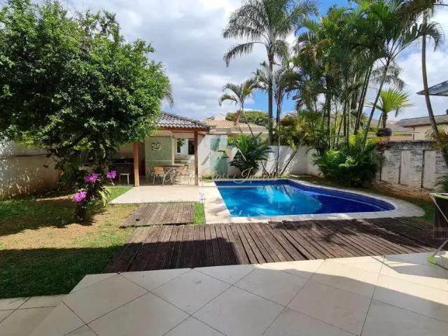 Casa / Sobrado para Venda em Santana de Parnaíba/SP Alphaville 4 Quartos