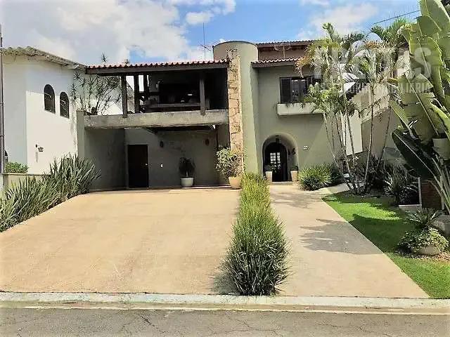 Casa / Sobrado para Venda em Santana de Parnaíba/SP Alphaville 4 Quartos
