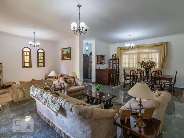 Casa / Sobrado para Venda em Santana de Parnaíba/SP Alphaville 4 Quartos