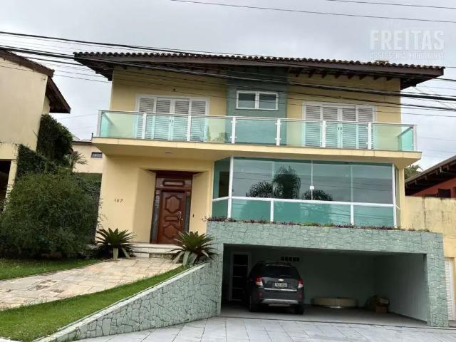 Casa / Sobrado para Venda em Santana de Parnaíba/SP Alphaville 4 Quartos