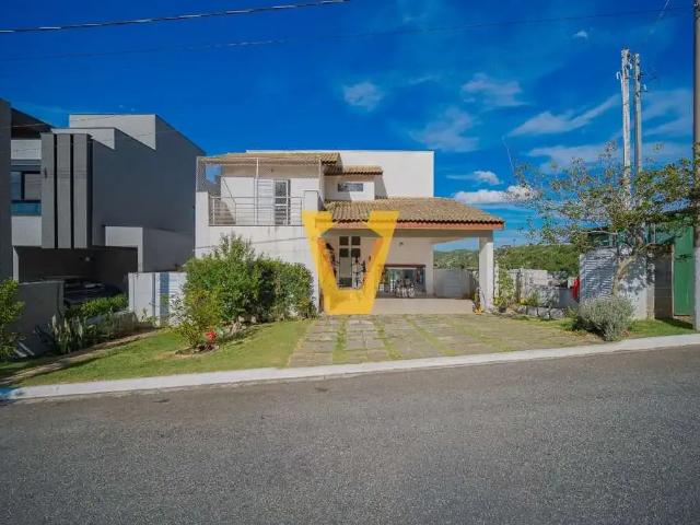 Casa / Sobrado para Venda em Santana de Parnaíba/SP Alphaville 4 Quartos