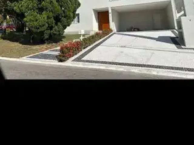 Casa / Sobrado para Venda em Santana de Parnaíba/SP Alphaville 4 Quartos