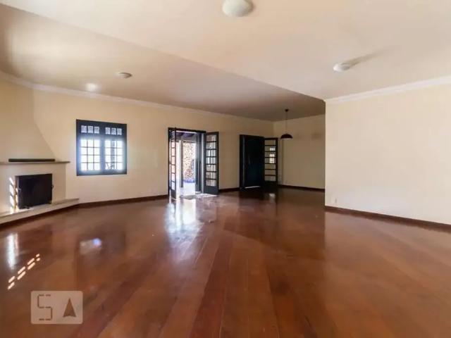 Casa / Sobrado para Venda em Santana de Parnaíba/SP Alphaville 4 Quartos