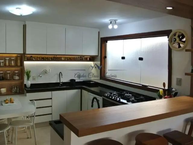 Casa / Sobrado para Venda em Santana de Parnaíba/SP Alphaville 4 Quartos