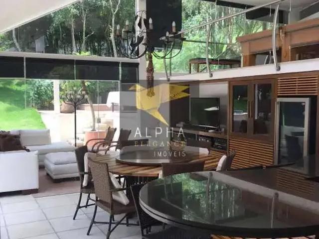 Casa / Sobrado para Venda em Santana de Parnaíba/SP Alphaville 5 Quartos