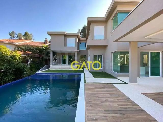 Casa / Sobrado para Venda em Santana de Parnaíba/SP Alphaville 5 Quartos
