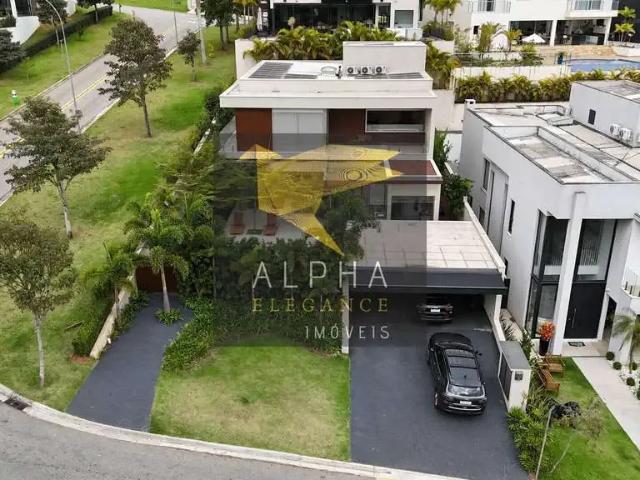 Casa / Sobrado para Venda em Santana de Parnaíba/SP Alphaville 5 Quartos