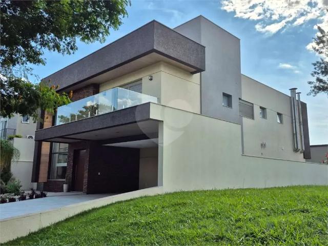 Casa / Sobrado para Venda em Santana de Parnaíba/SP Alphaville 5 Quartos