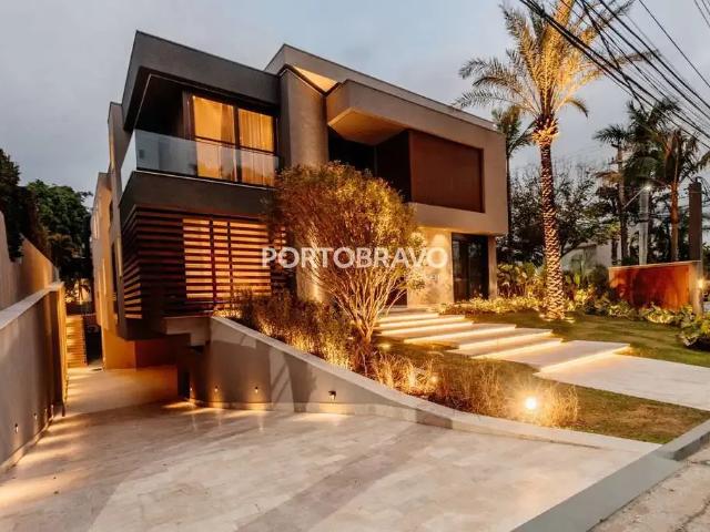 Casa / Sobrado para Venda em Santana de Parnaíba/SP Alphaville 5 Quartos