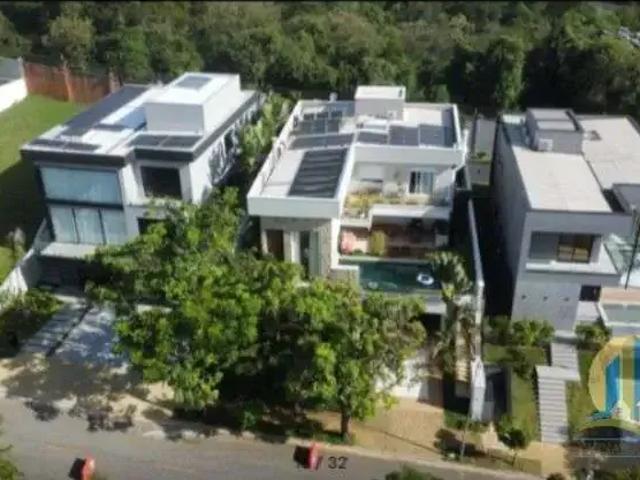 Casa / Sobrado para Venda em Santana de Parnaíba/SP Alphaville 5 Quartos