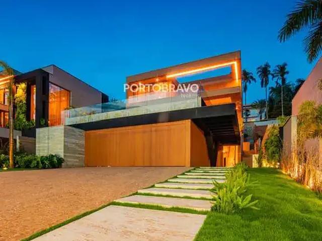Casa / Sobrado para Venda em Santana de Parnaíba/SP Alphaville 5 Quartos
