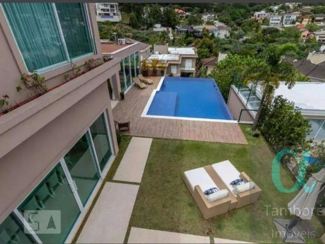 Casa / Sobrado para Venda em Santana de Parnaíba/SP Alphaville 5 Quartos