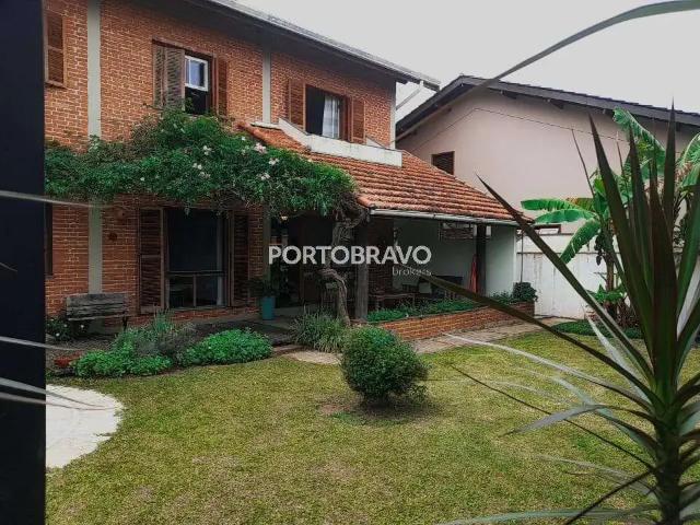 Casa / Sobrado para Venda em Santana de Parnaíba/SP Alphaville 5 Quartos